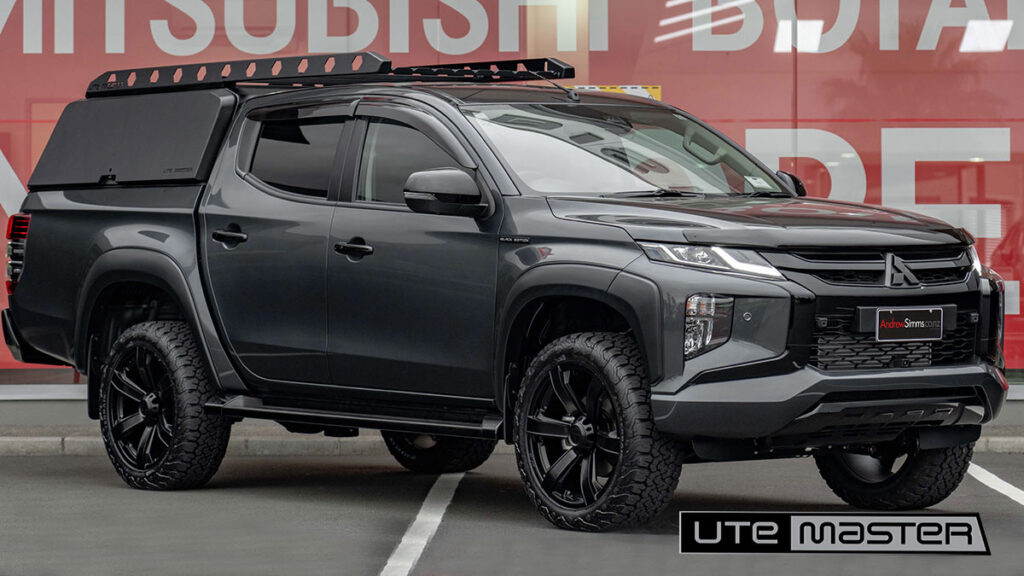 Mitsubishi Triton VRX, GLXR, GLX, GSR, GLS Dual Cab (2024+) Centurion ...